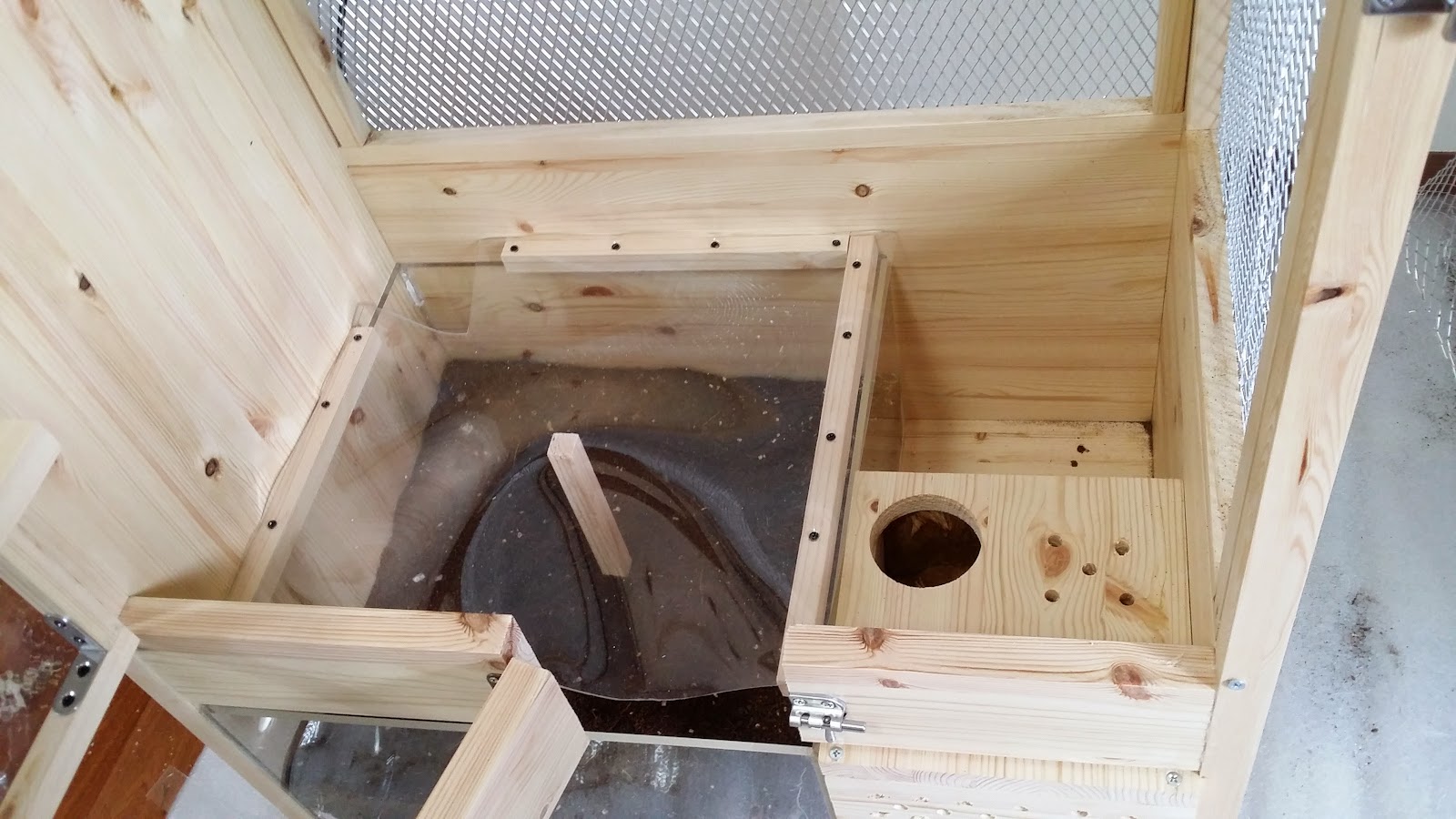 [DIY] 다람쥐 집 개조 (Upgrade Chipmunk House)