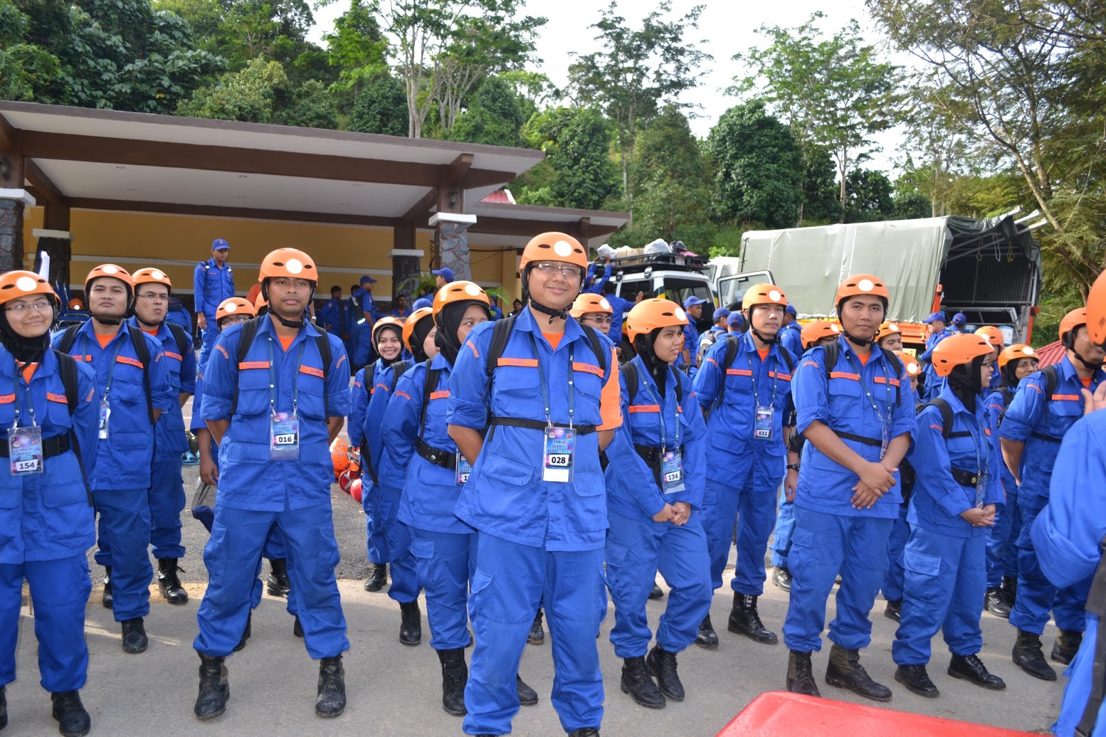 Civil Defence of Malaysia ( CDEF ): Malaysia Civil Defence Rescue Course