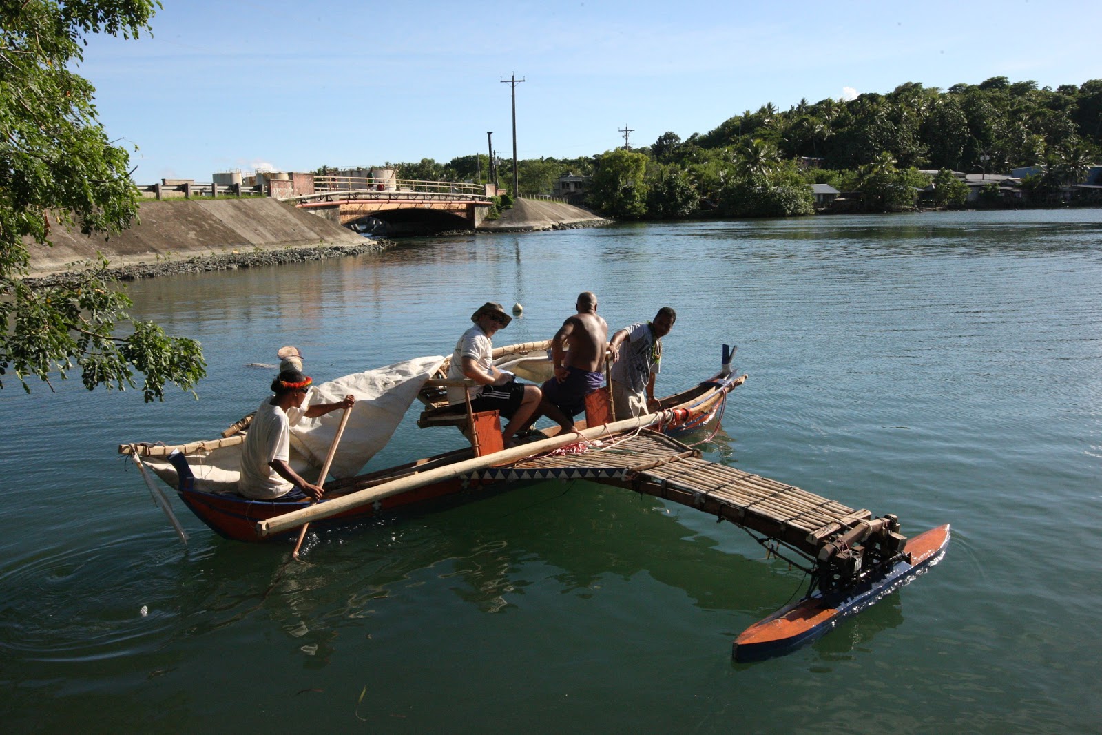 Habele: Traditional Carolinian Canoe Launched in Yap