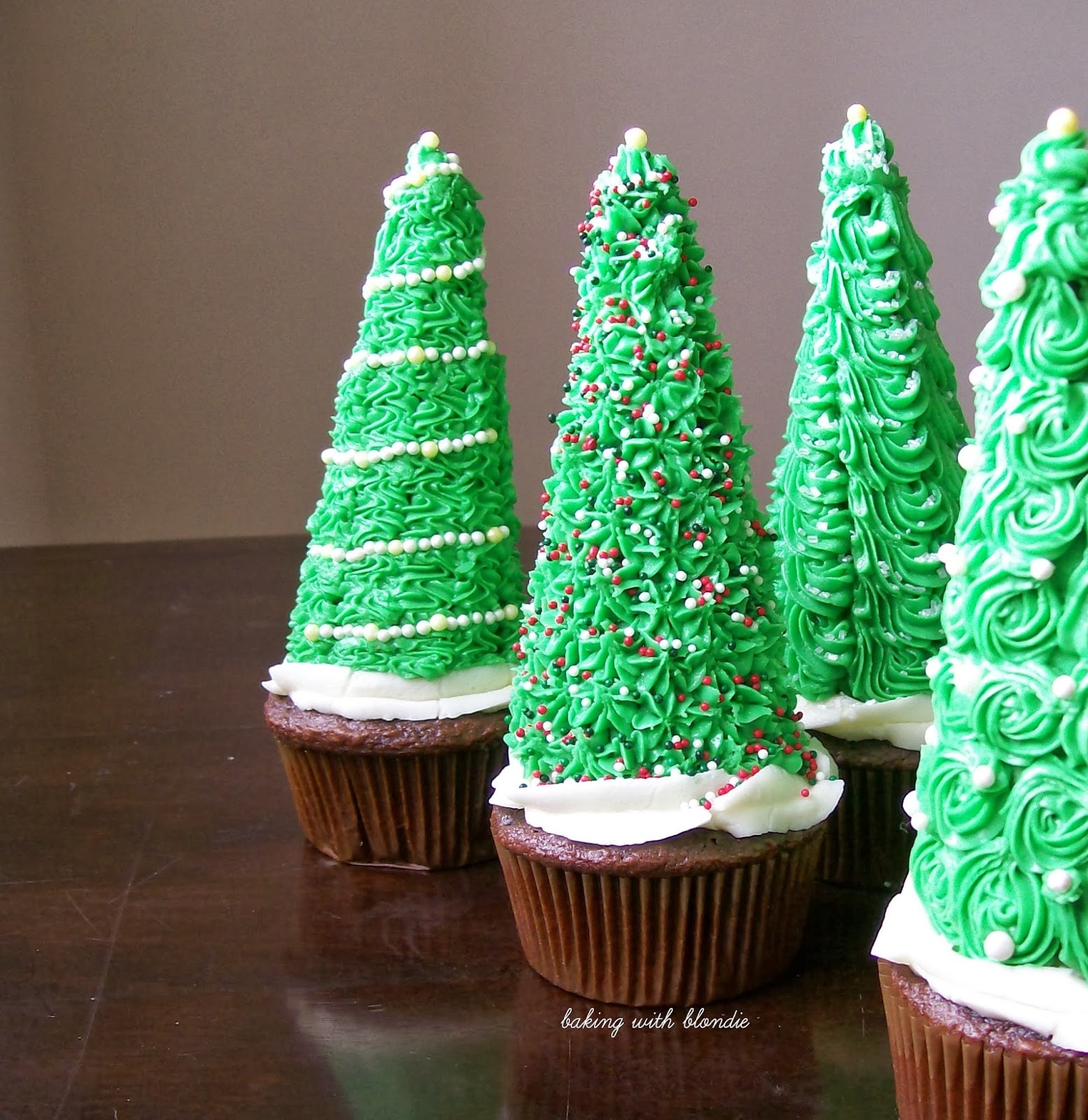 Christmas Tree Cupcakes