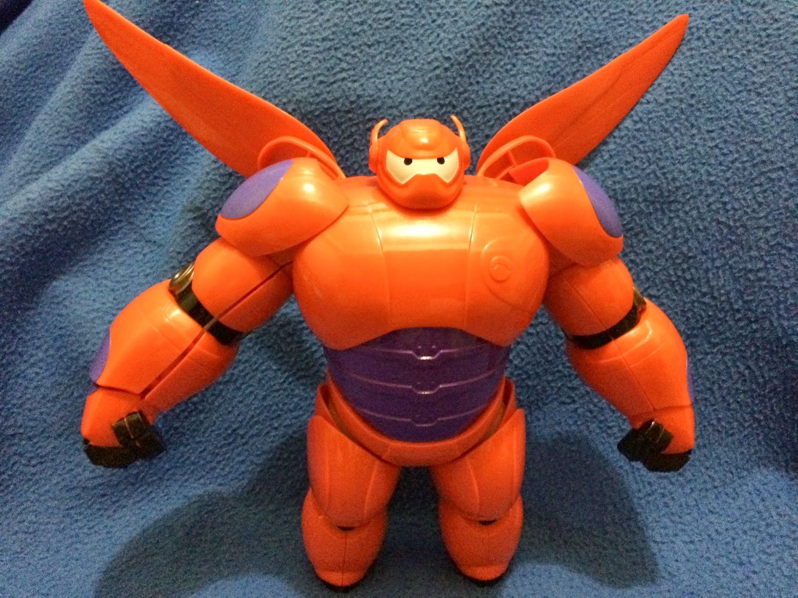GeekMatic!: Transforming Big Hero 6 Baymax!