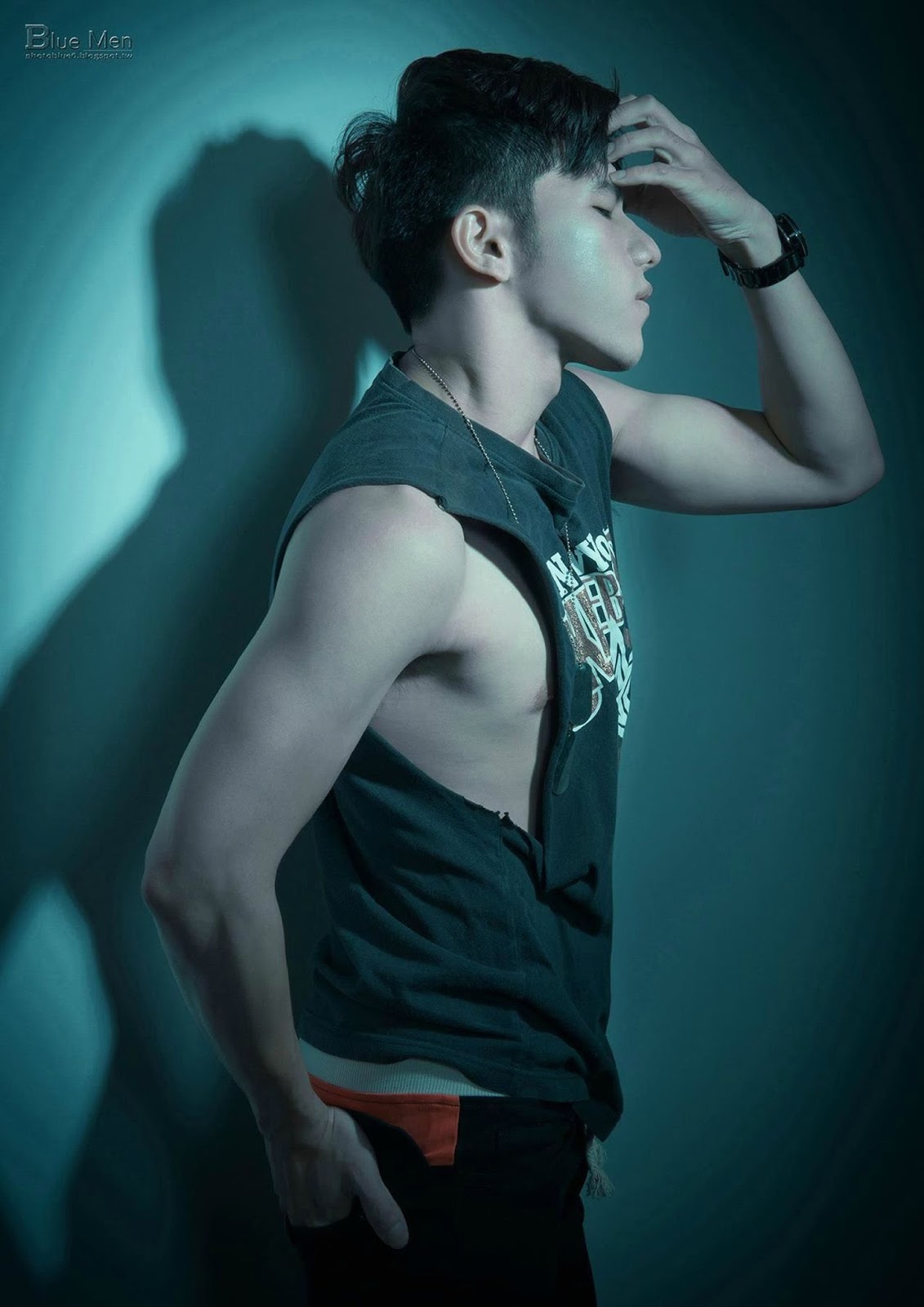 HOT MALE MODELS: Blue Man 58