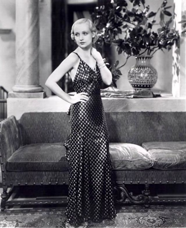 Stunning Photos That Defined Fashion Styles of Carole Lombard in the ...