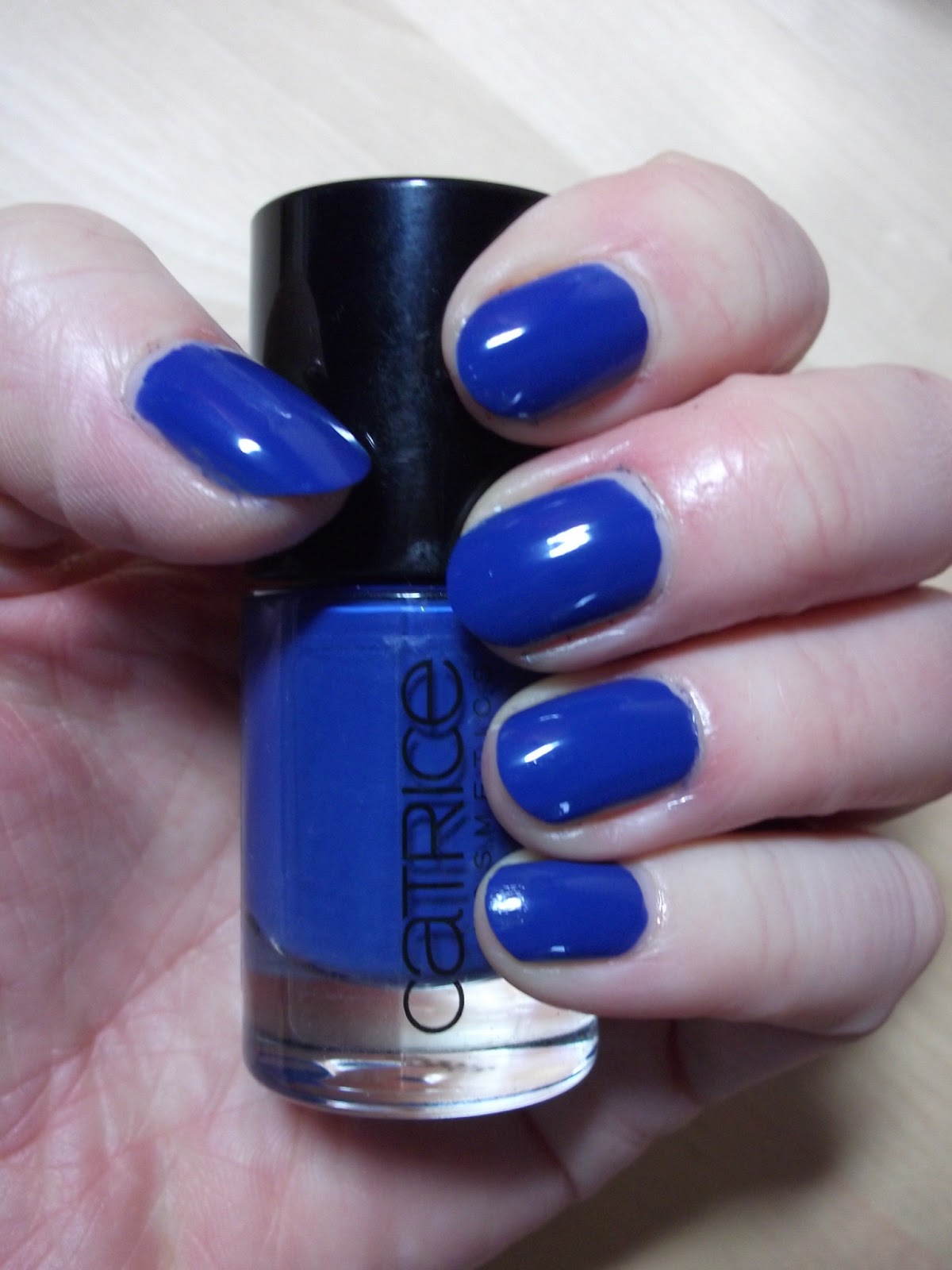 Knitty Nails: Catrice Pool Party at Night and China Glaze Bling it on