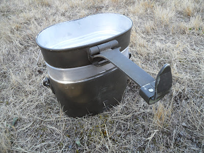 Four Bees: Austrian Mess Kit / Tin, circa 1980