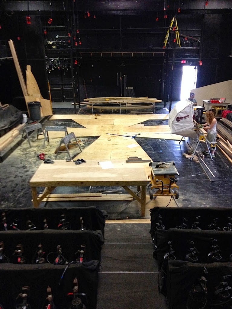 Villanova Theatre Talk: Seth spills about the EVERYMAN set!