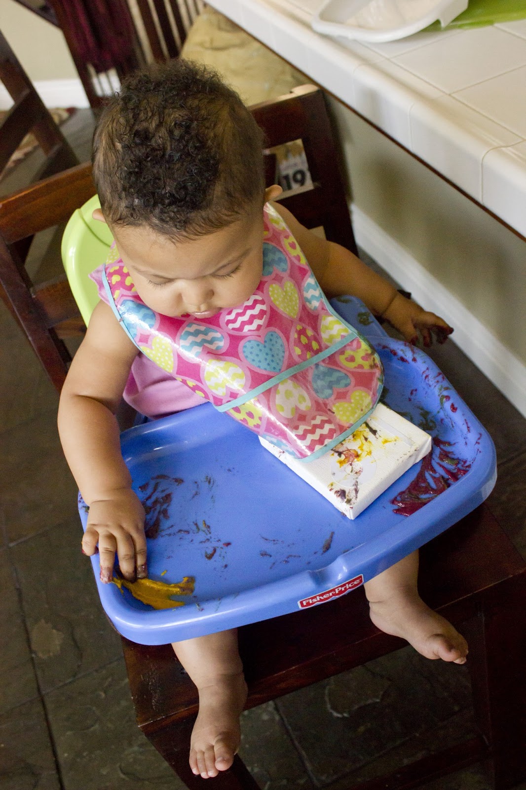 Momnifique: BABY'S FIRST WORK OF ART