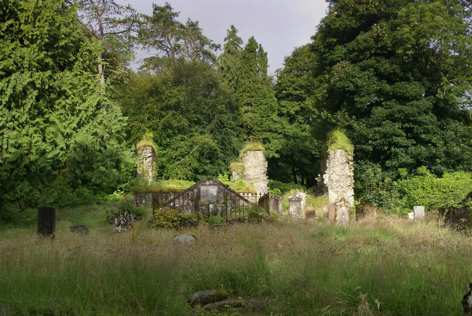 Mountain and Sea Scotland: The "stone men" of Saddell Abbey
