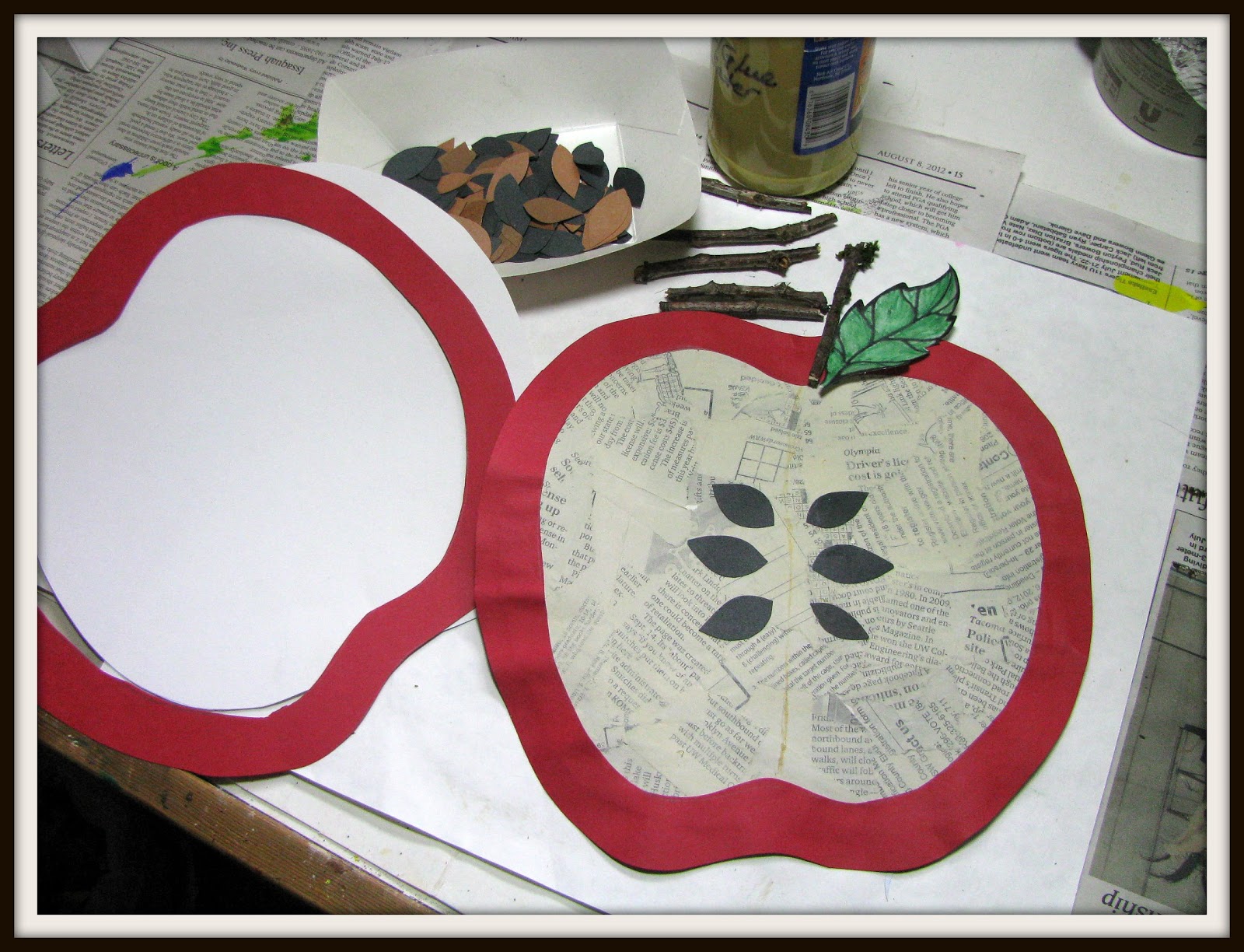 PLATEAU ART STUDIO: An Apple a day....