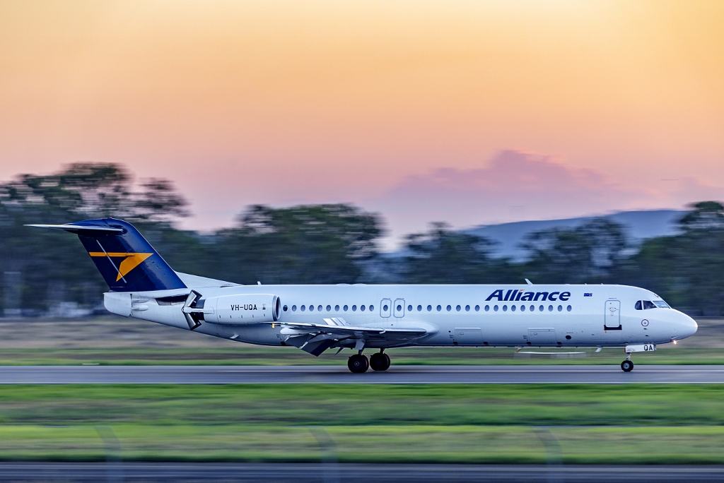 Central Queensland Plane Spotting: Stunning Photos as Alliance Airlines ...