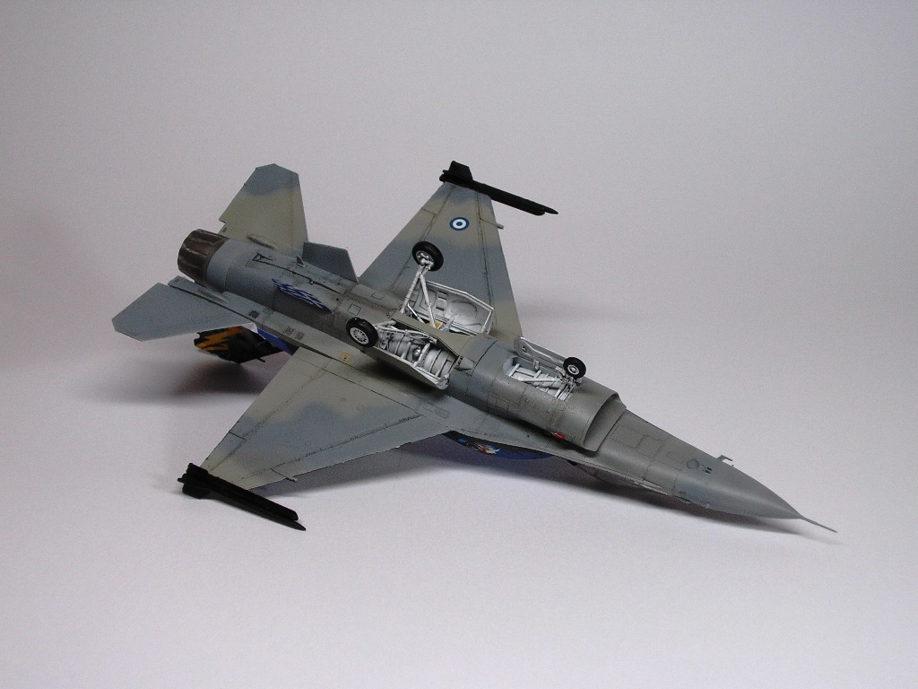 Mikrokosmos: F-16 ZEUS DEMO TEAM, Tamiya 1/72 scale
