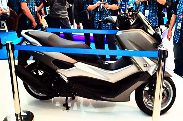 Motor Matic Besar Yamaha NMAX 155 cc Blue Core Terbaru 2015