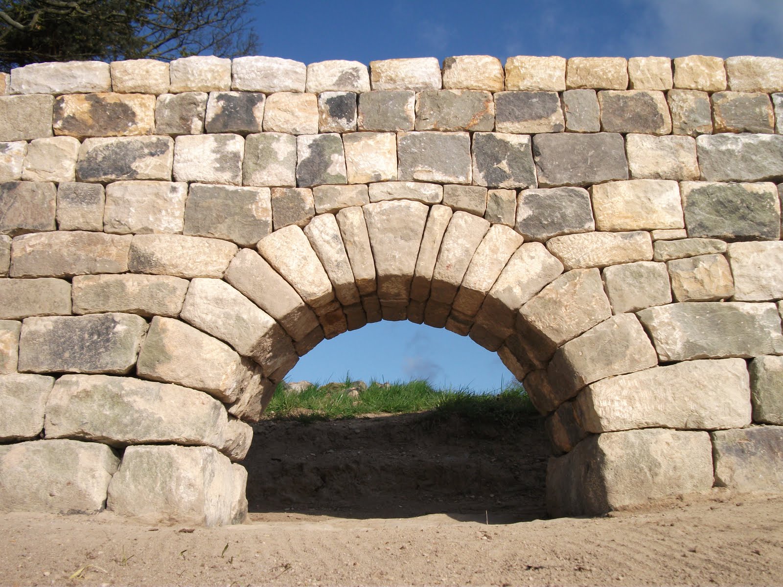 Dry Stone Walling: A Fine Arch