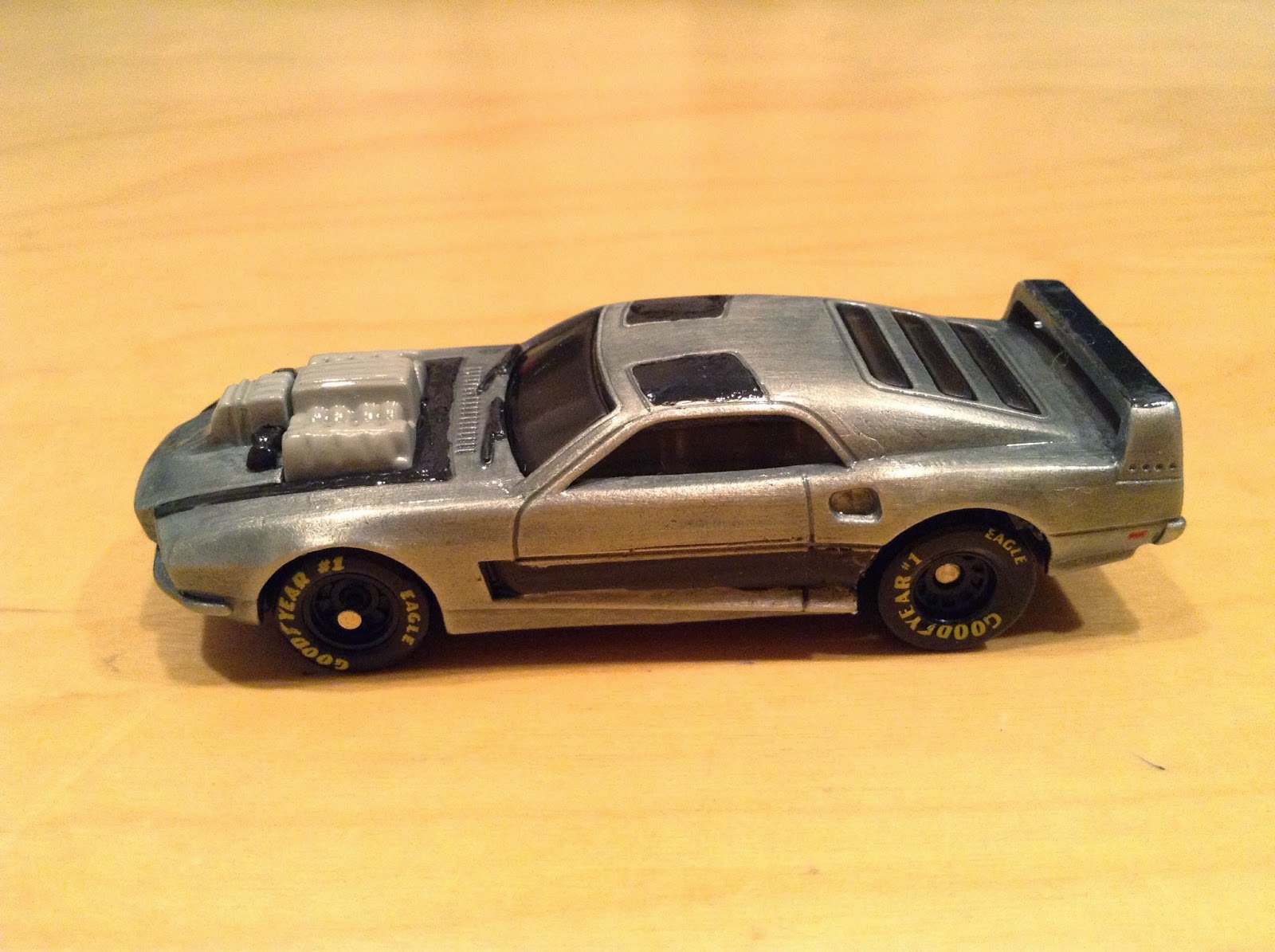 JULIAN'S HOT WHEELS BLOG: Personally Customized Rivited