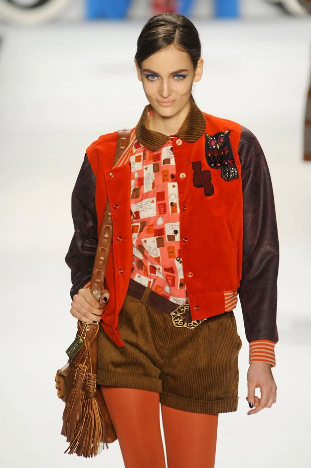 S in Fashion Avenue: PREPPY STYLE