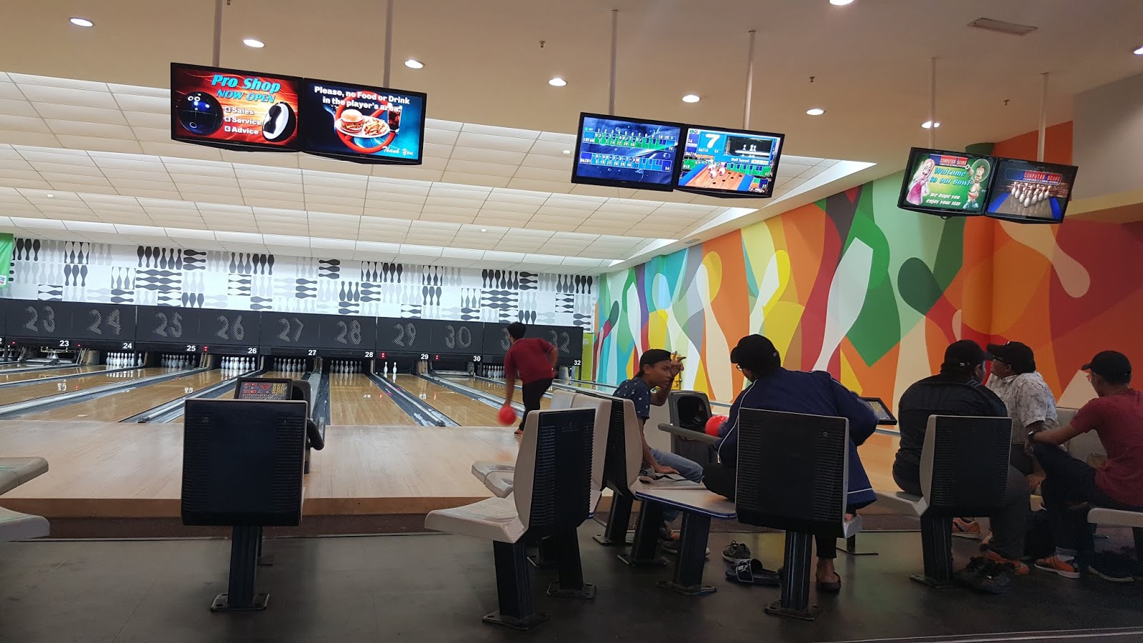 Meh Travel With Me!!: Wangsa Walk Mall - Bowling