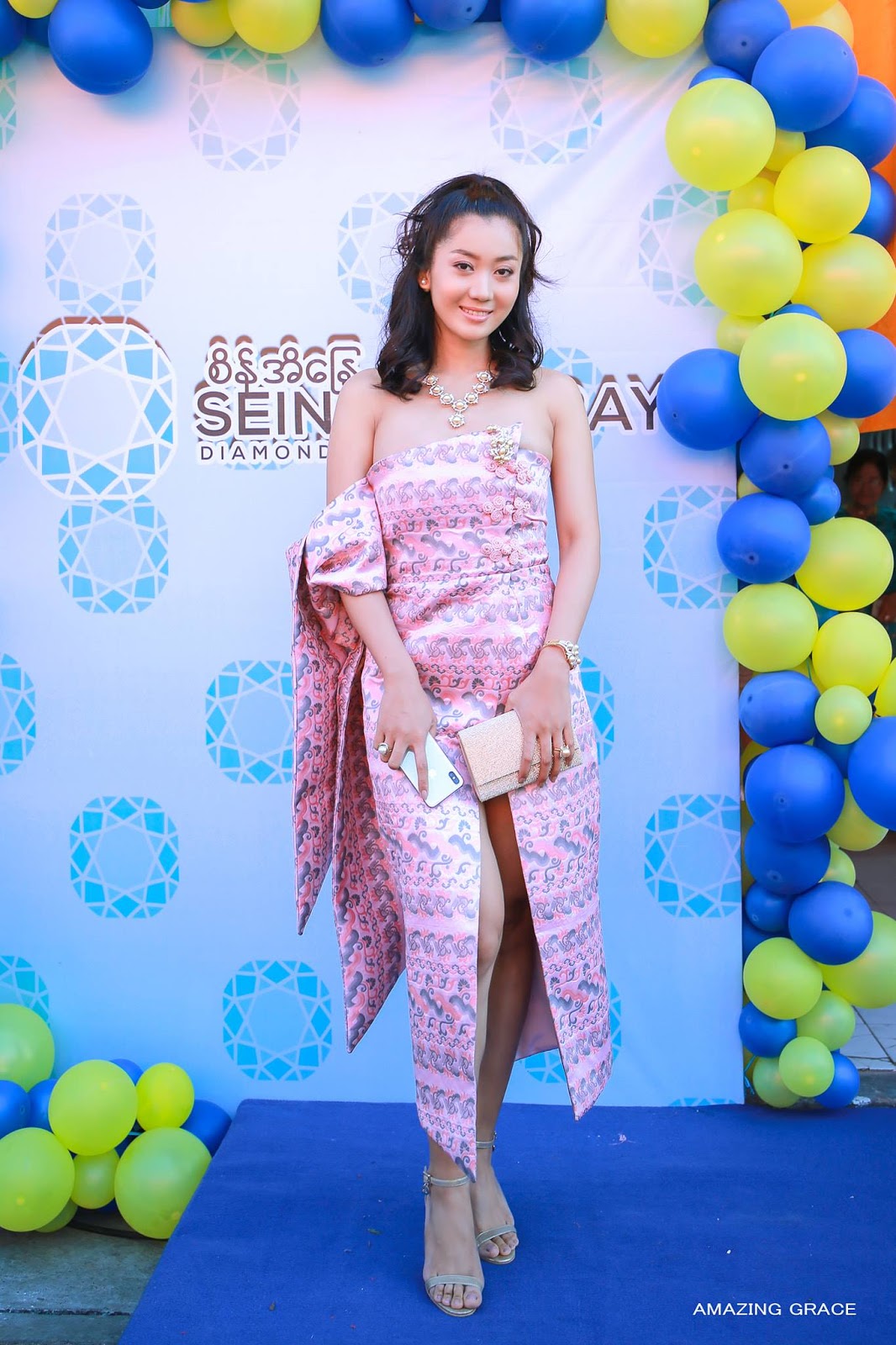 Lu Lu Aung | Myanmar Model Girl