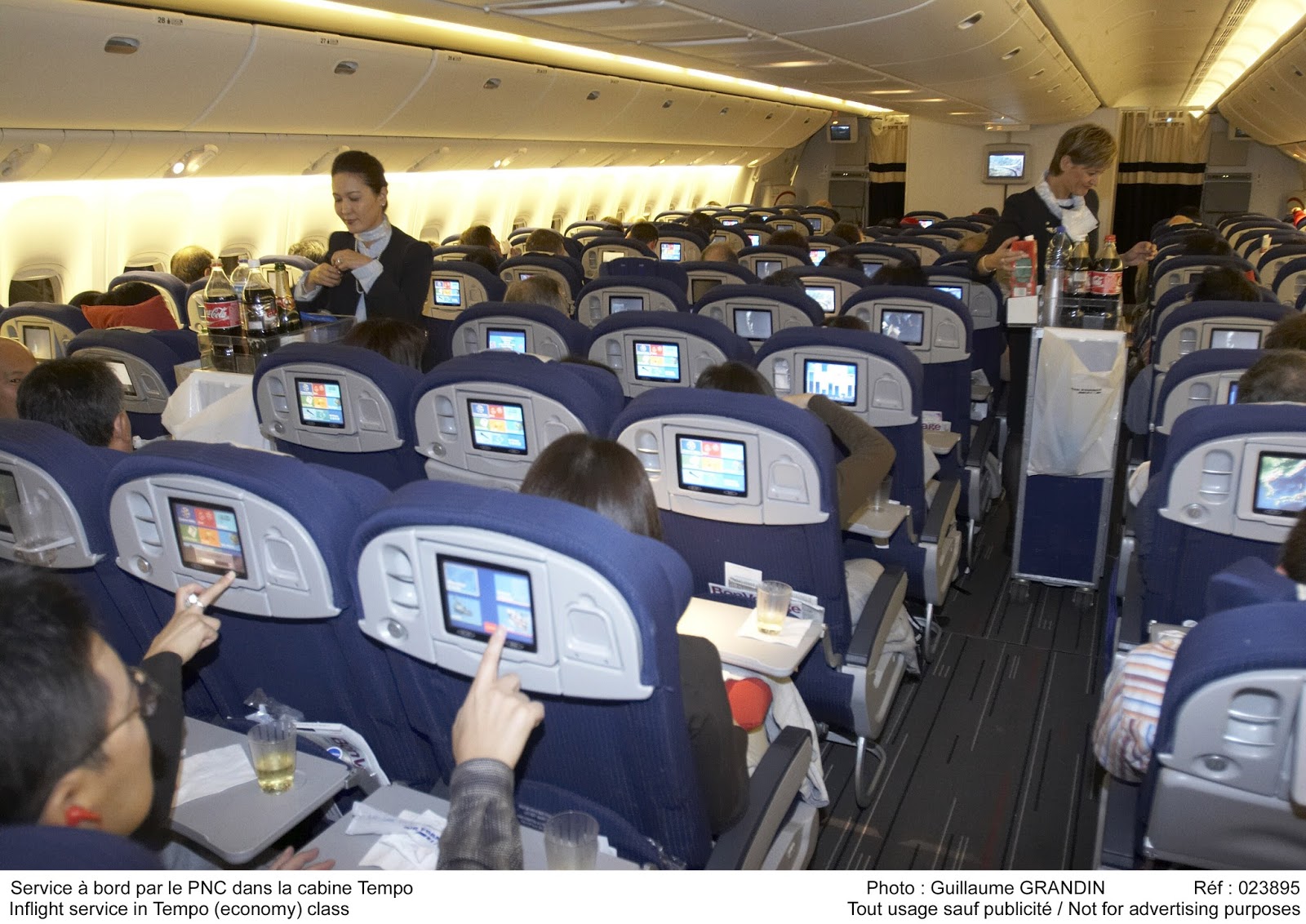 Jets With Cars.: Air France and KLM launch inflight Wi-Fi