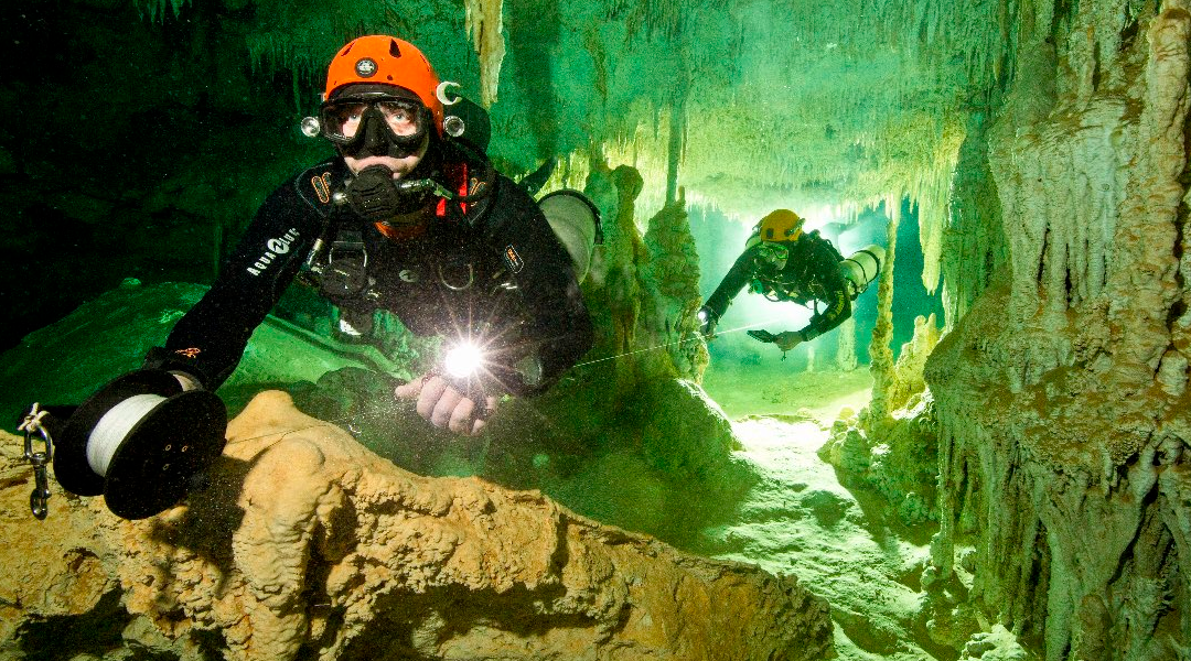 Occhi fragile: Descubierta la cueva inundada más grande del mundo en el ...