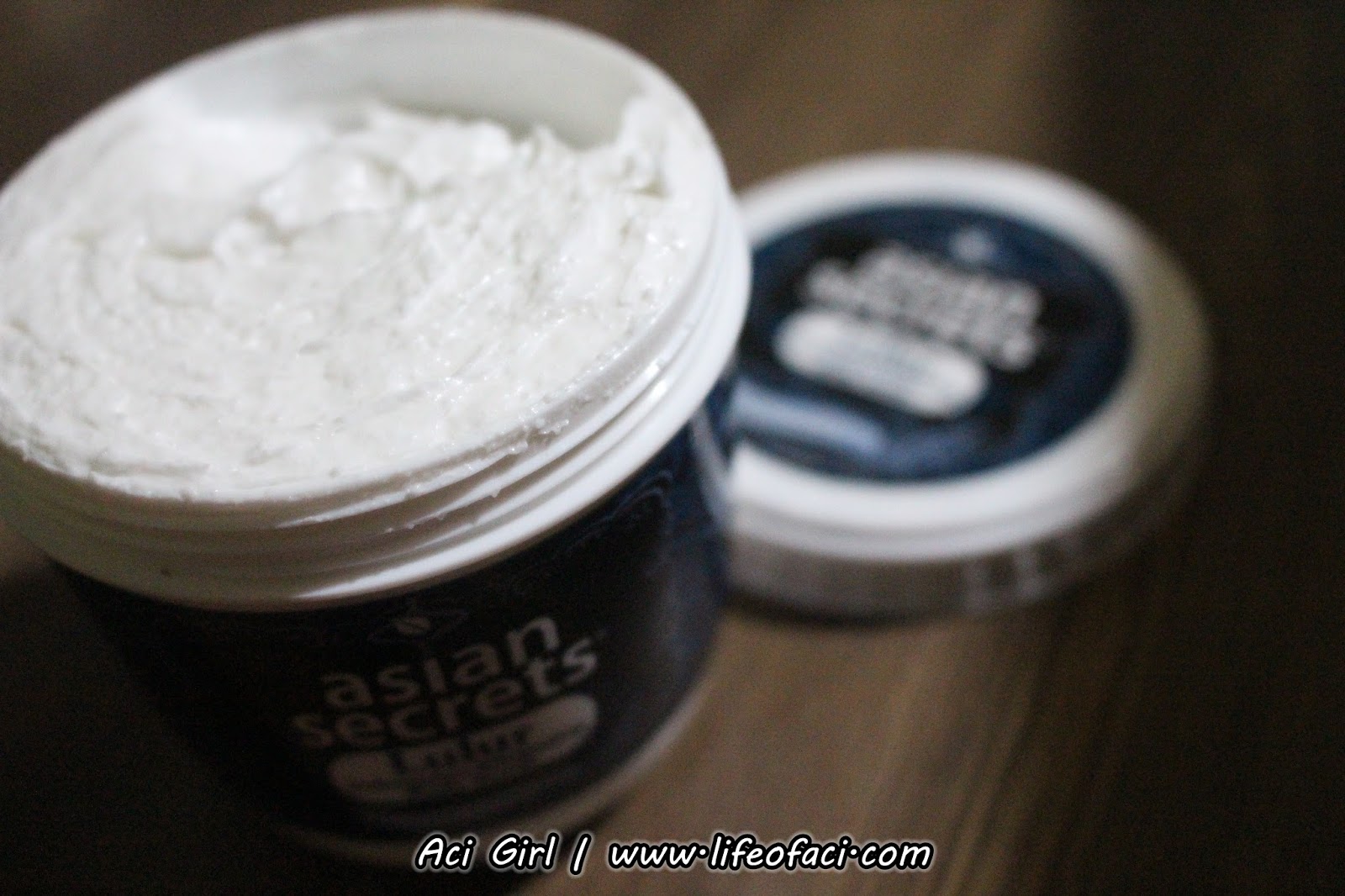 Asian Secrets Lulur Indonesian Whitening Body Scrub | Aci Girl