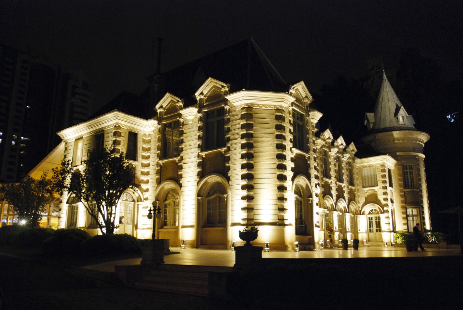 Guia BOCA a BOCA: Curitiba Eventos - Castelo do Batel