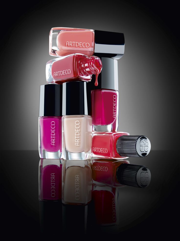 Review:: ArtDeco Art Couture Nail Lacquer #818 & #695 - Troya's Land