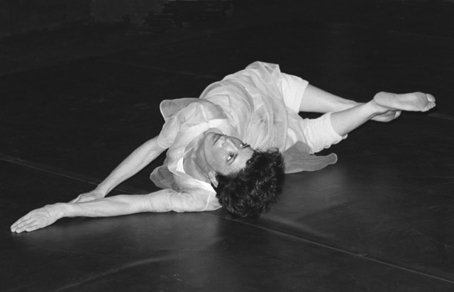 Deborah Hay Dance Company: Archives