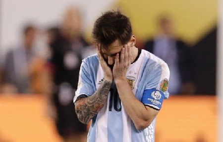 Lionel Messi tearfully retires from Argentine National Team after ...