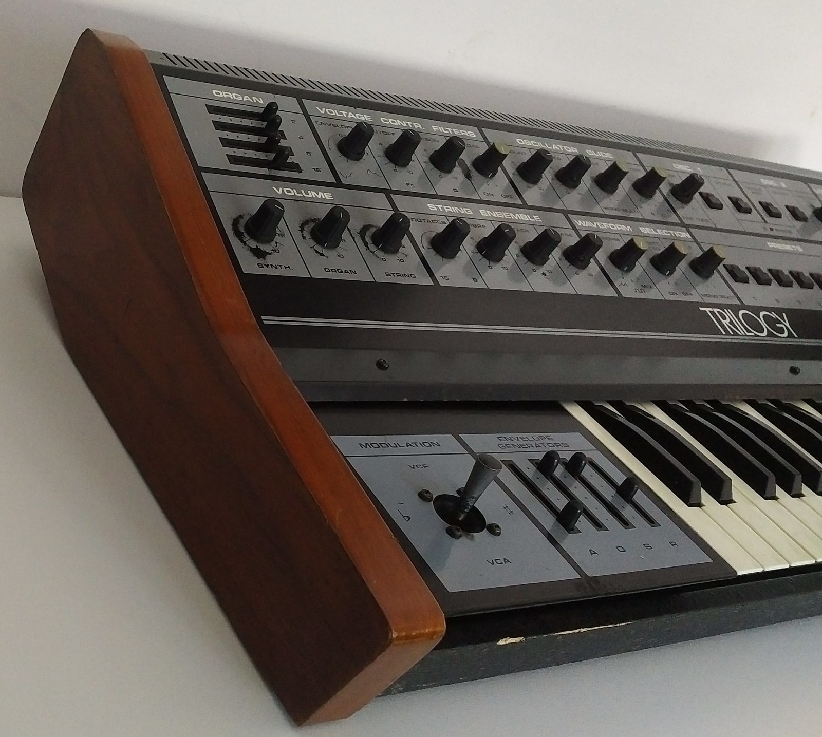 MATRIXSYNTH: Crumar Trilogy 3-Section Polyphonic Analog Italian Vintage ...