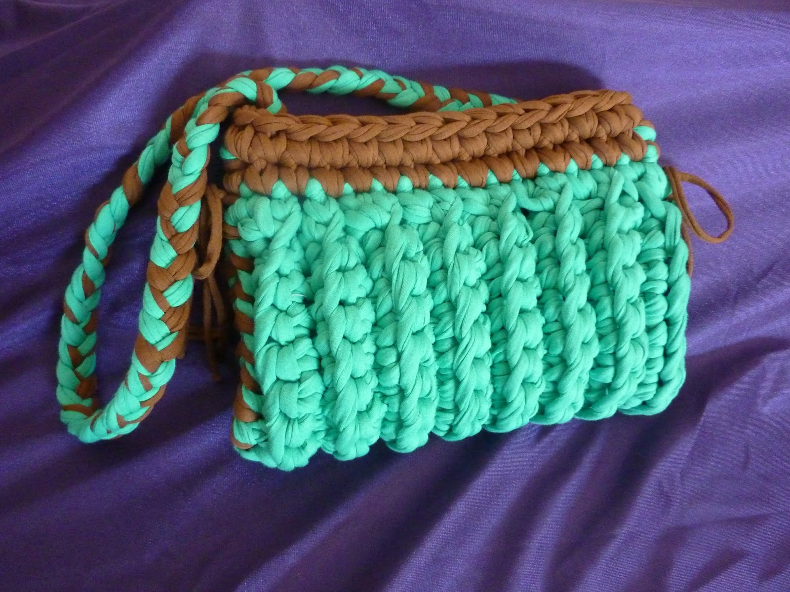 MARTA'S CROCHET PROJECTS: BOLSOS DE TRAPILLO