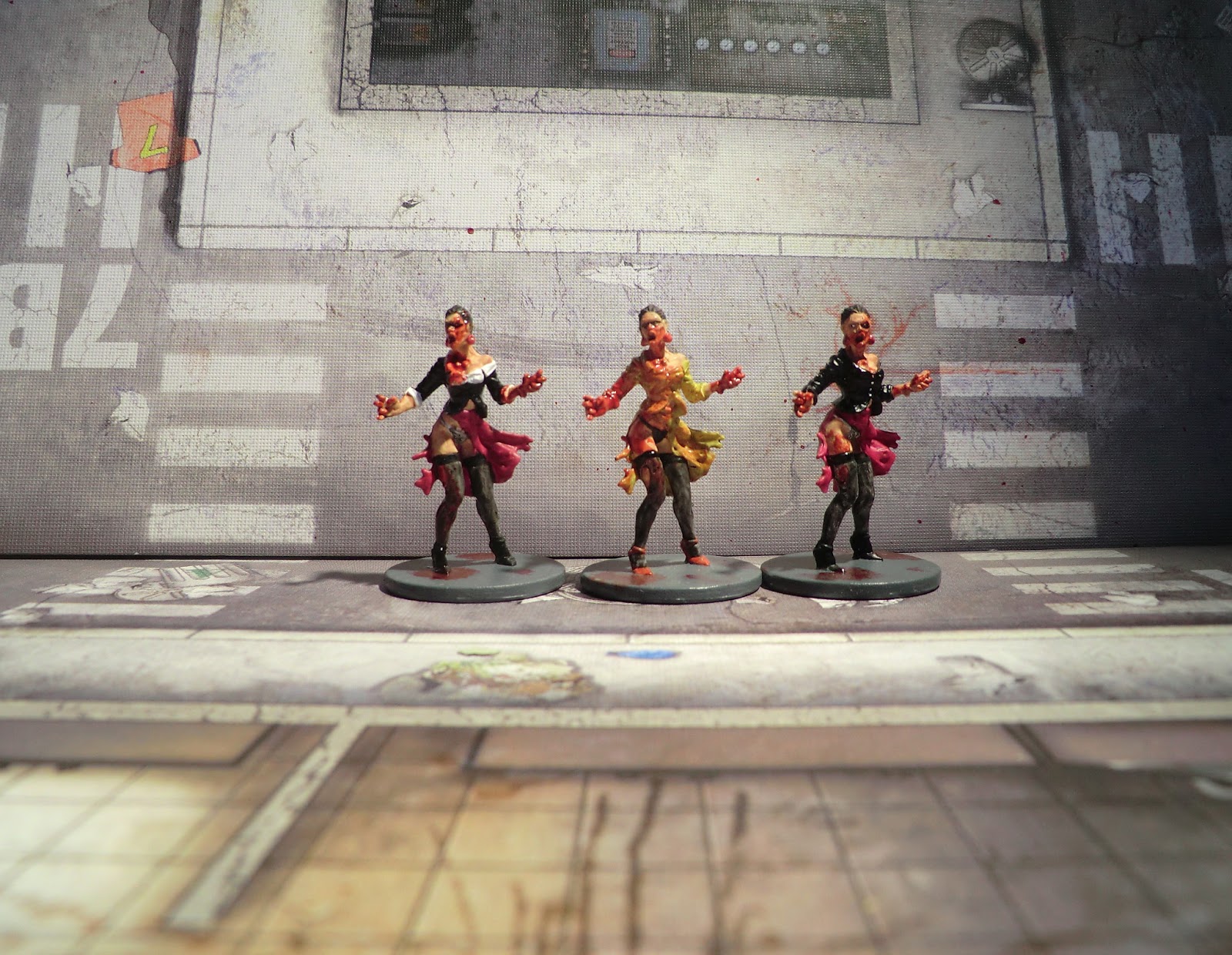 Zombicide!: Zombicide! Sexy Ladies of the Night II (Painted Walkers ...