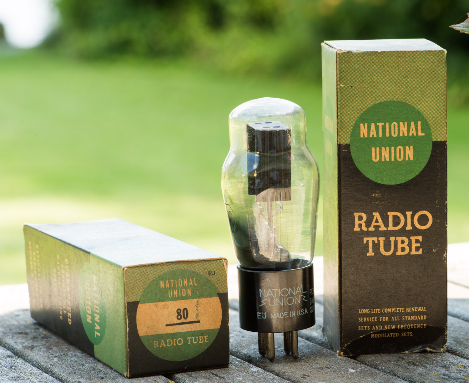 VinylSavor: Tube of the Month : The 80