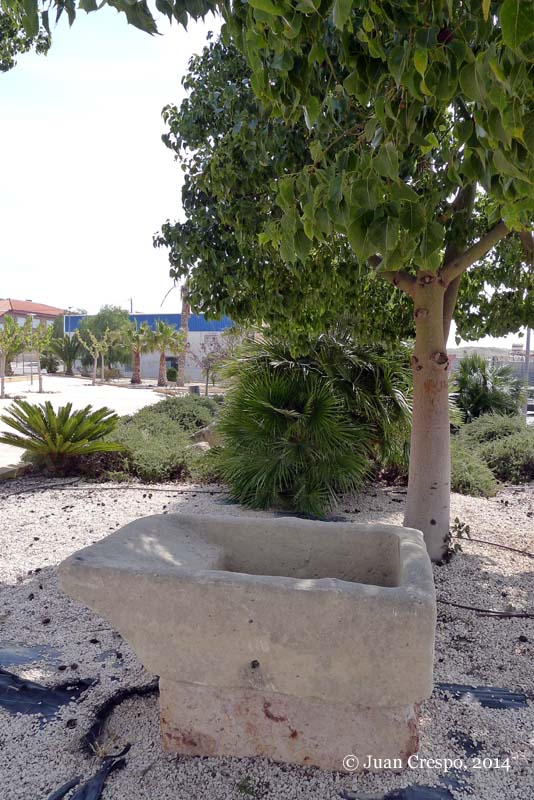 Pila antigua de lavar ropa | Lavaderos públicos