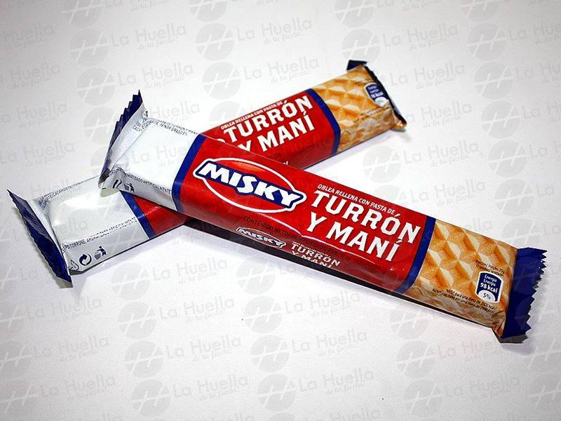 Comete este TURRON con MANI