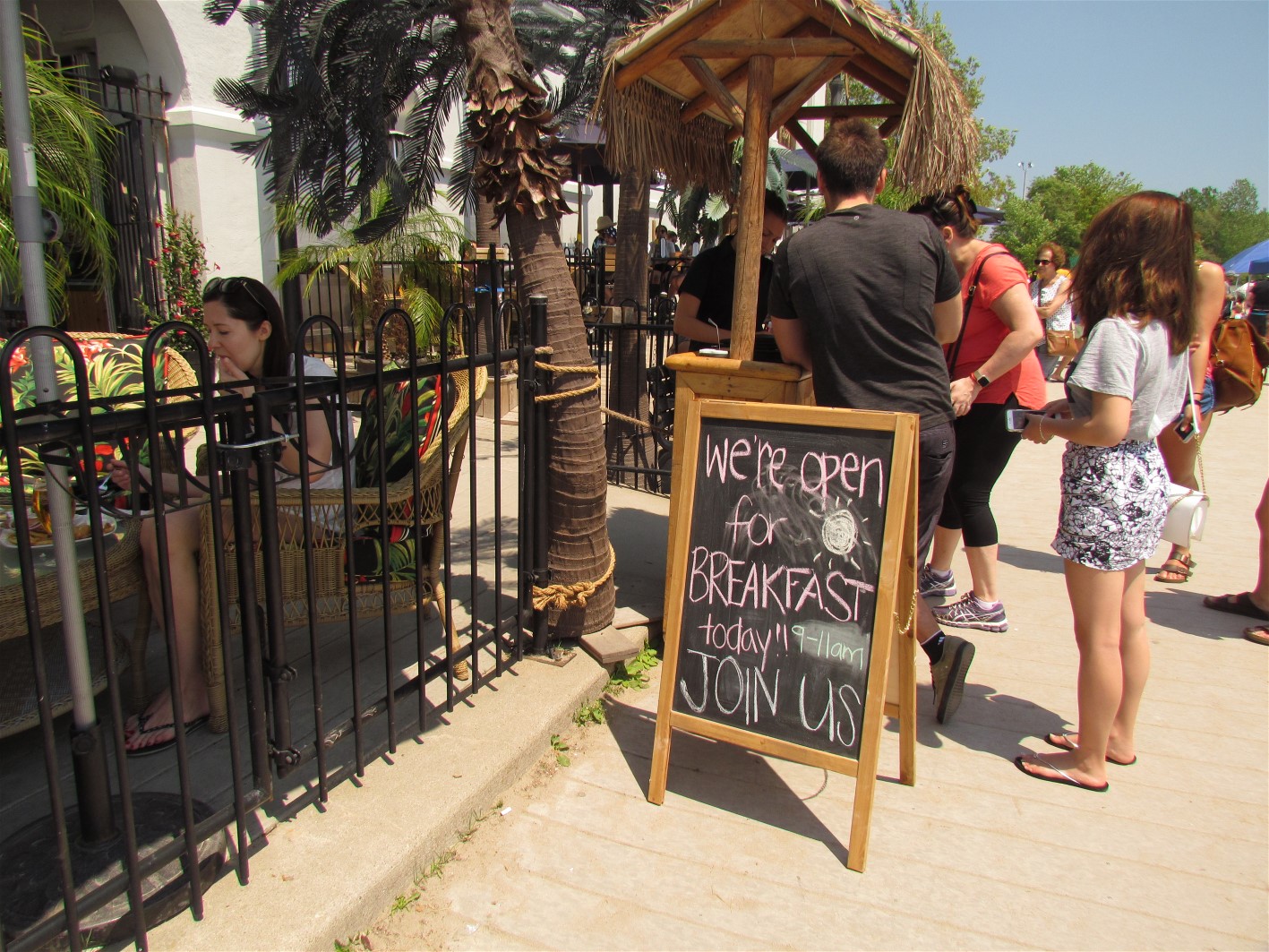 The World of Gord: Lunch at the Sunnyside Pavilion Cafe