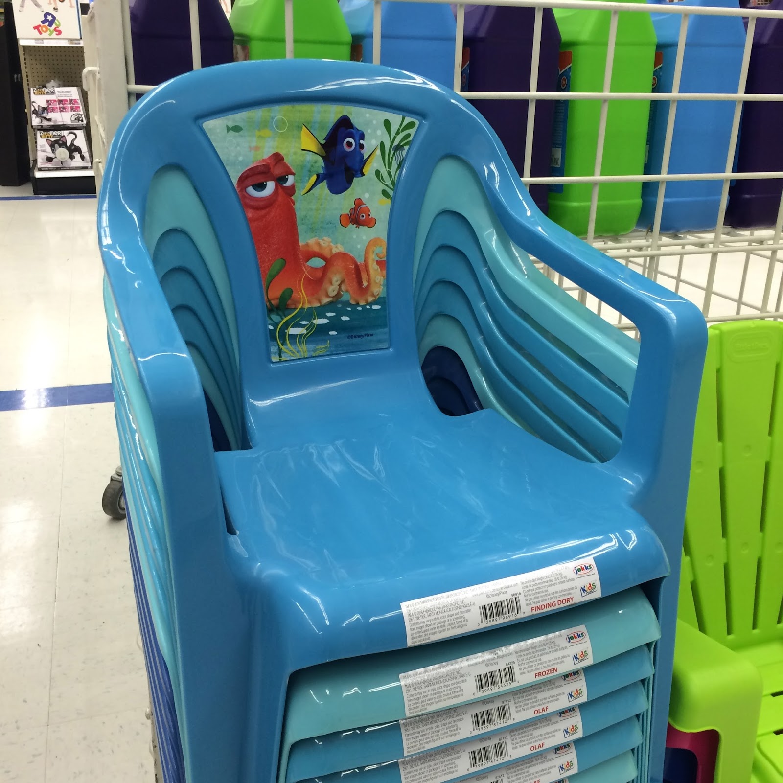 Dan the Pixar Fan: Events: Finding Dory Merch Release (Swim Gear, Water ...