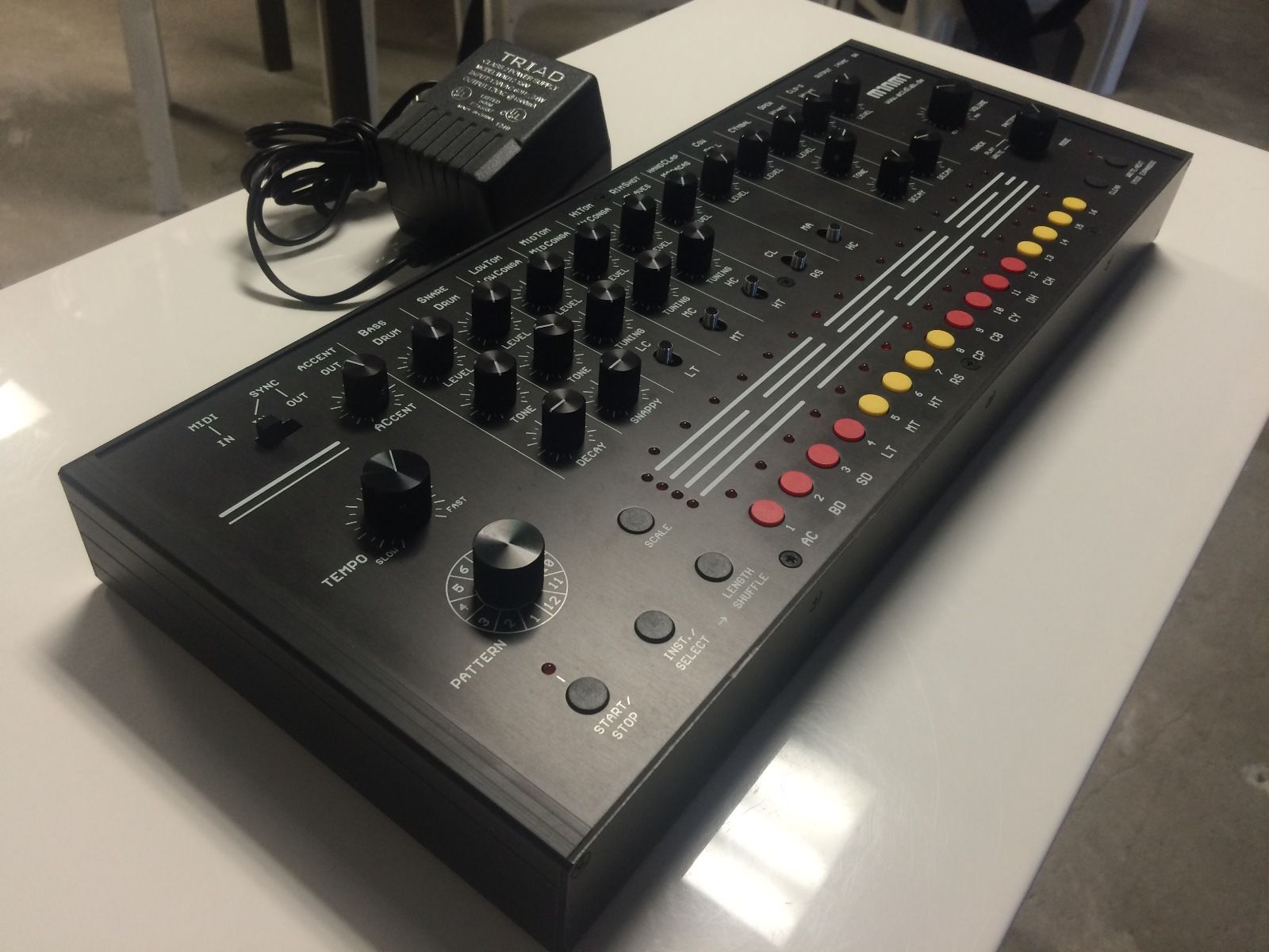 MATRIXSYNTH: Acidlab Miami Analog Drum Machine | Roland TR-808 Clone