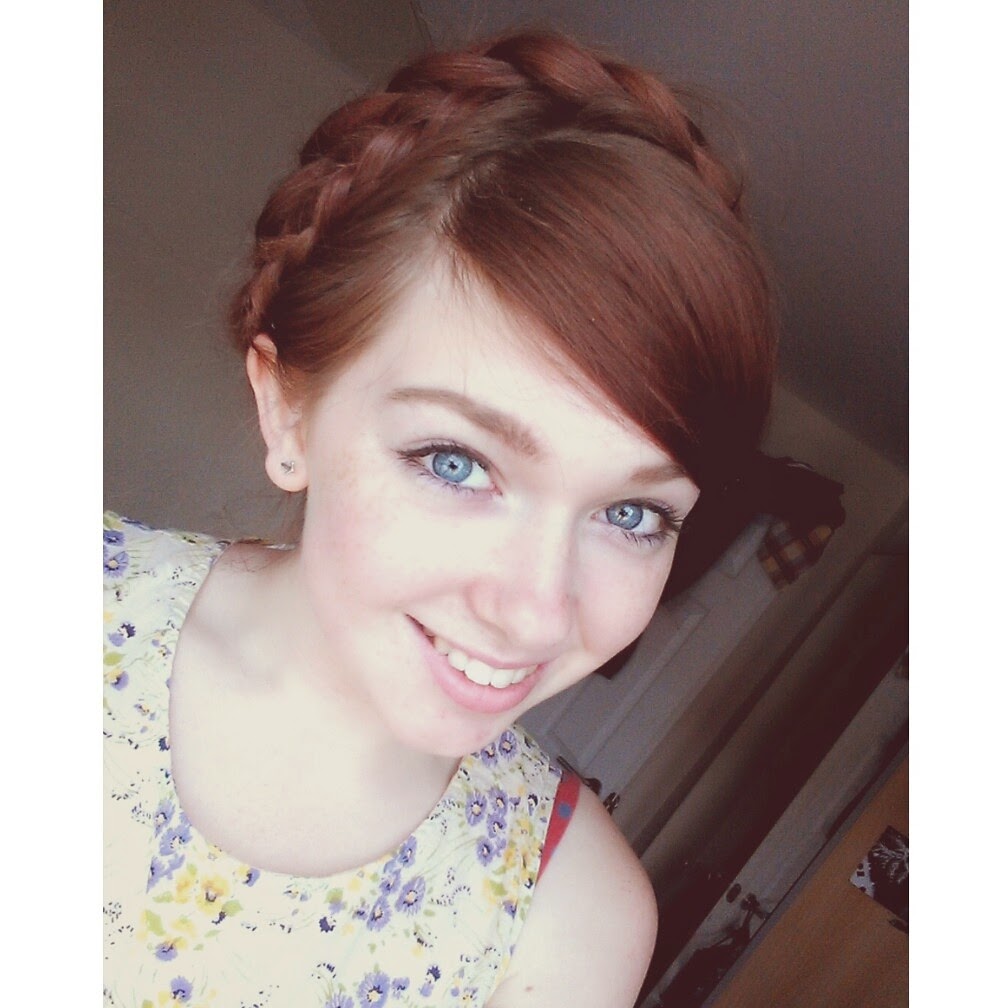 RachellaBlogs: How To: Anna's Halo Braid (Frozen)