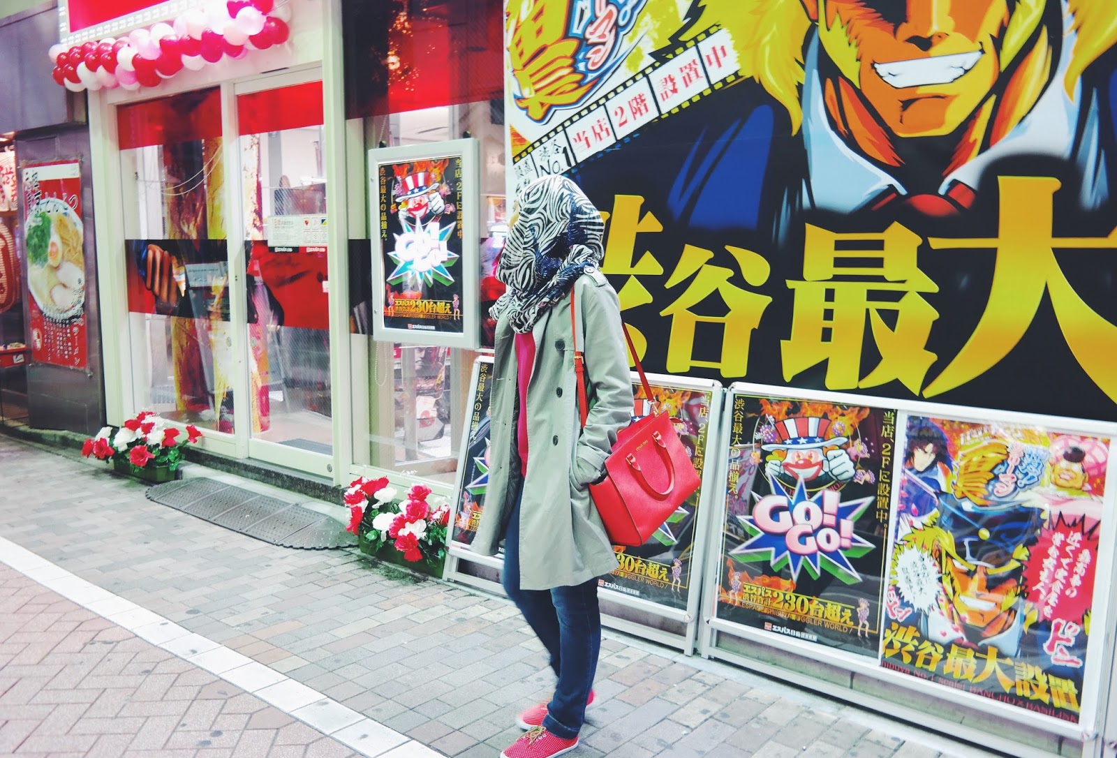 Shades of Red @ Shibuya, Tokyo — The Good Weekender
