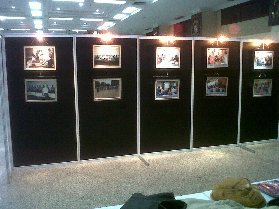 SEWA PARTISI PAMERAN ~ PARTISI PAMERAN