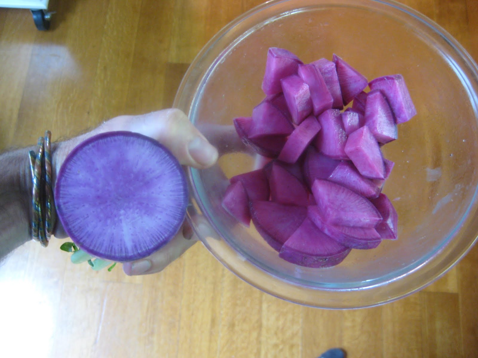 The Delicious Truth: Bordeaux Radish - A New Find Courtesy of Nevia No
