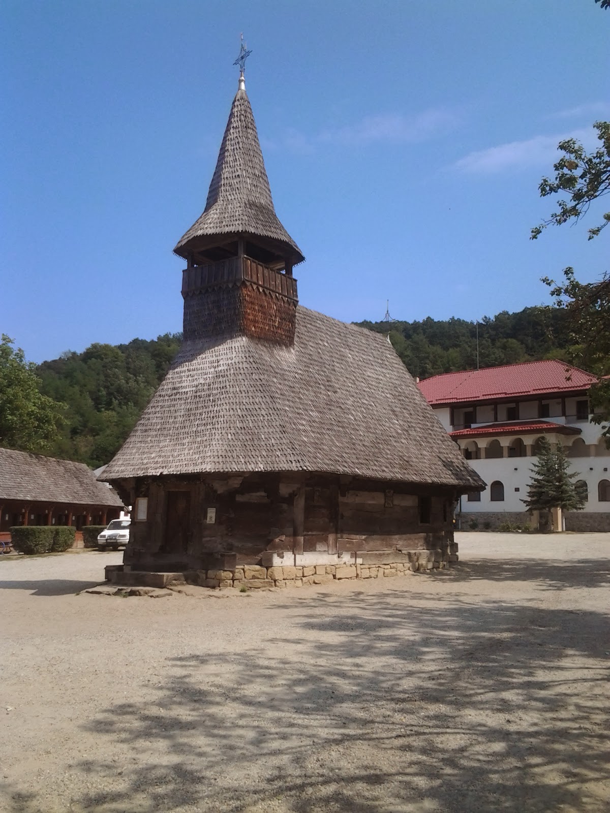 PELERINAJE IN TARA, UCRAINA, REPUBLICA MOLDOVA,GRECIA...: Manastirea ...
