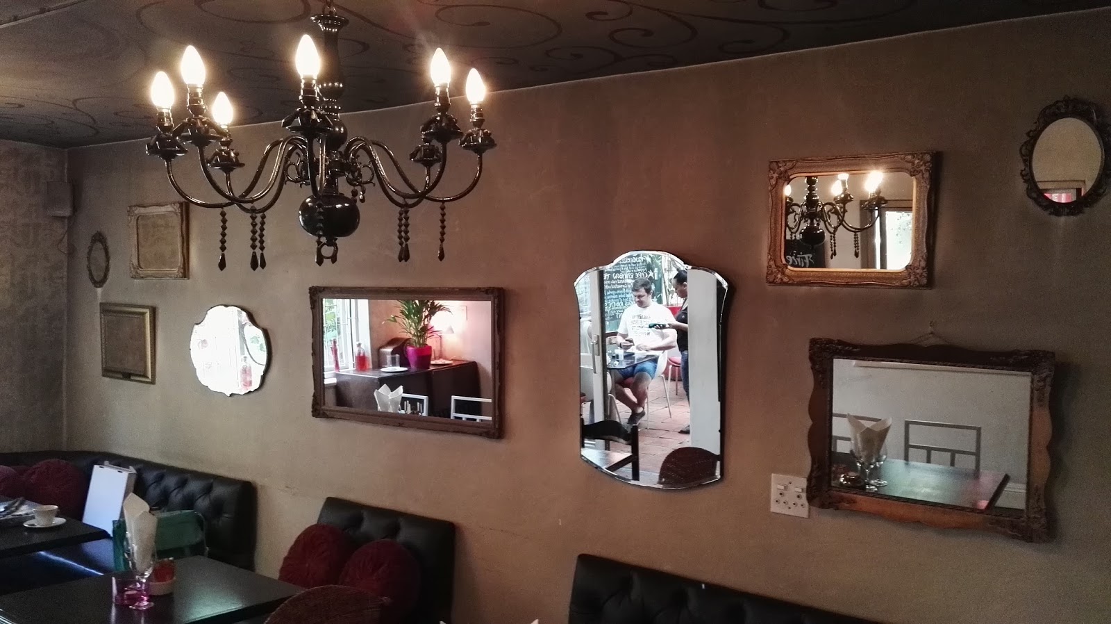 Bella's Creative Space: Steam Restaurant part 11 " The clock room"