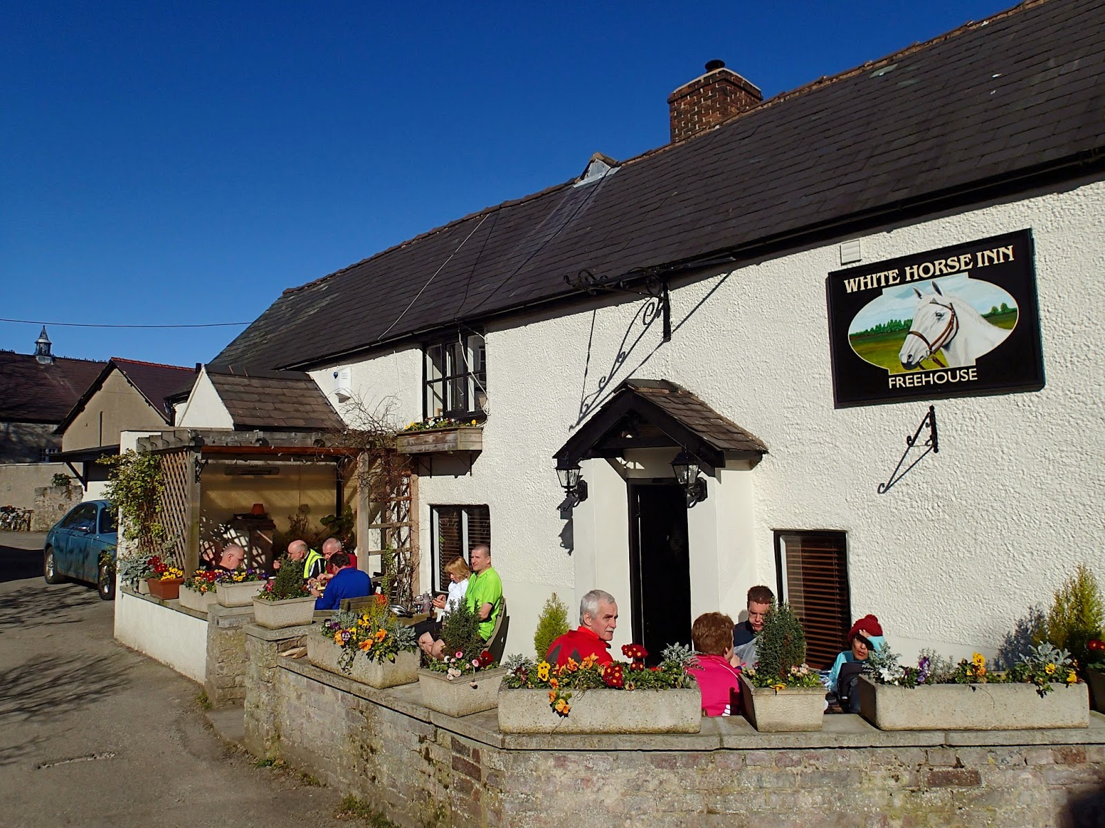 Chester CTC: The White Horse at Cilcain