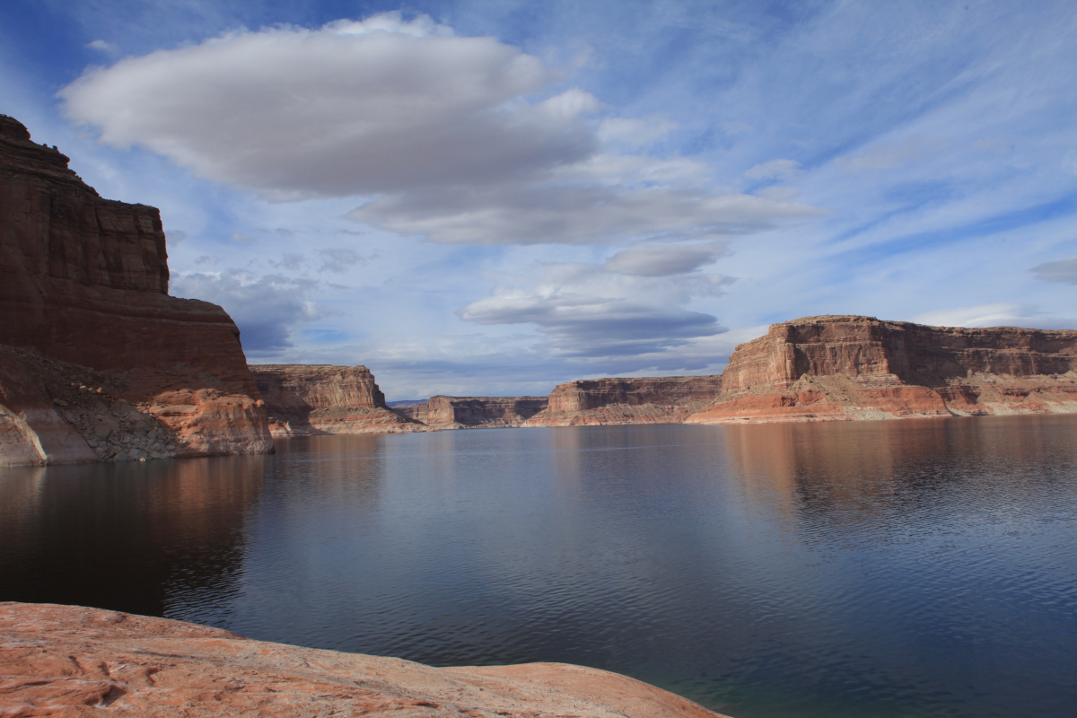 Earthly Musings - My Travel and Geology Blog: Lake Powell Houseboating ...