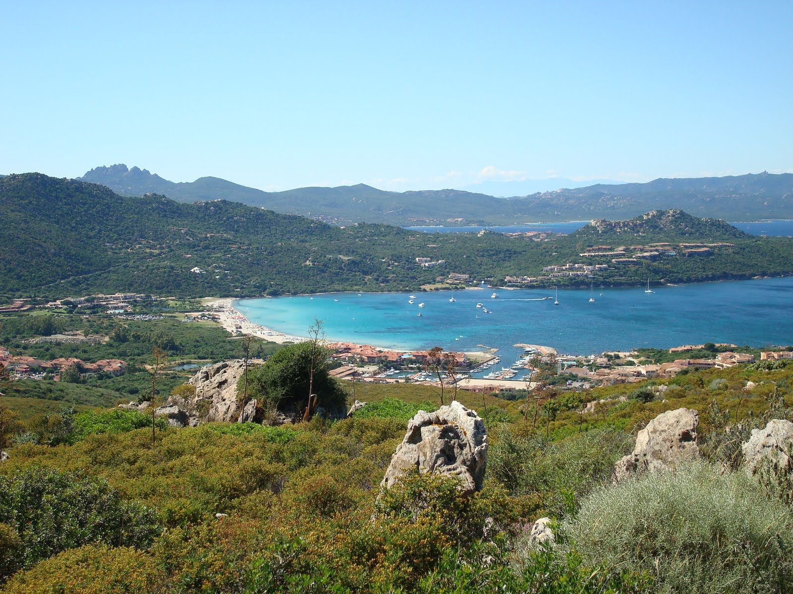 the Italian Tour: GOLFO ARANCI, SARDINIA. A PARADISE TOUT COURT.