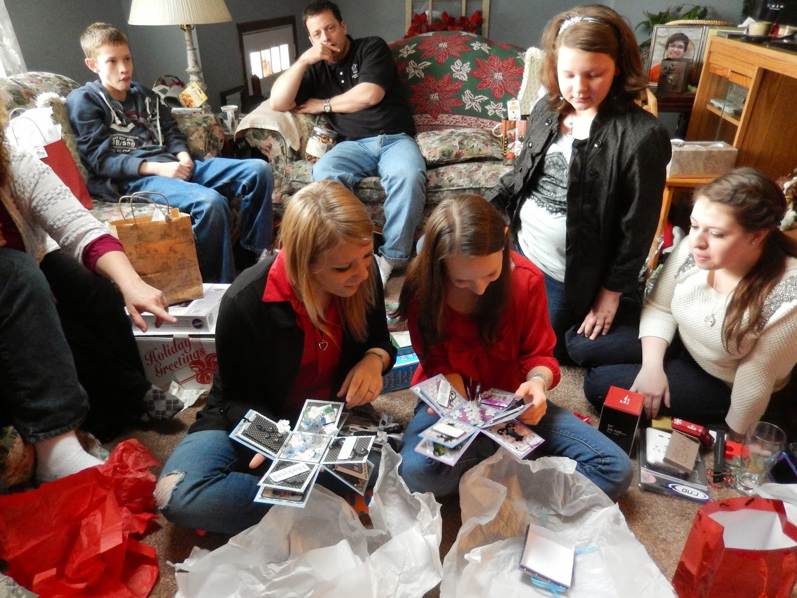 Eastunders Creations: Exploding Boxes for Cousins