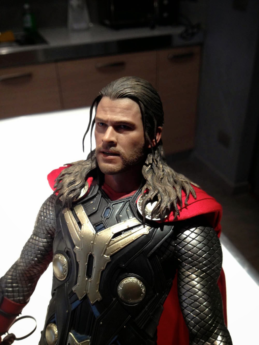 Il Thor Hot Toys di The Dark World e il Myth Cloth EX di Toro, la ...