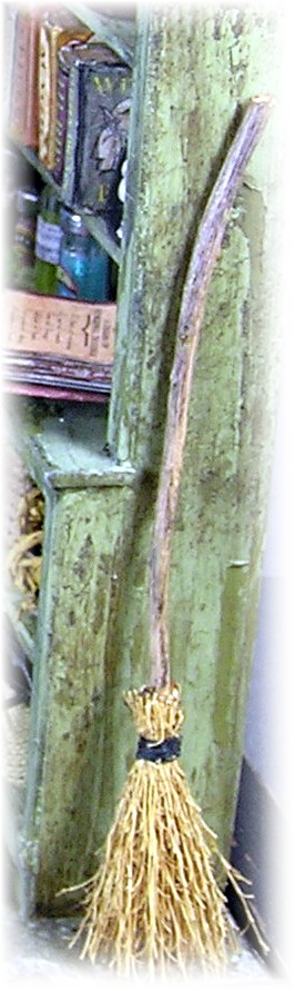 DYI DOLLHOUSE MINIATURES: October 2012