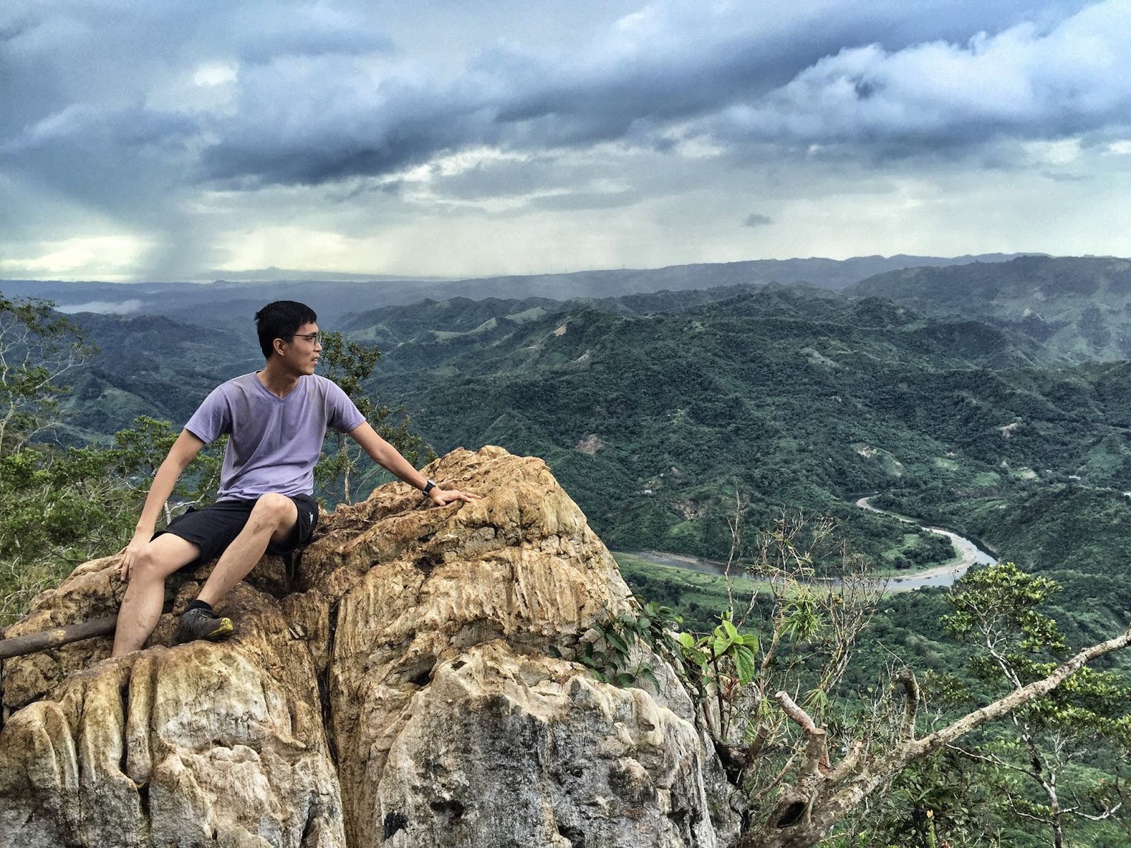 Bakit Ako Umaakyat ng Bundok? (V.2 - Hugot Version)